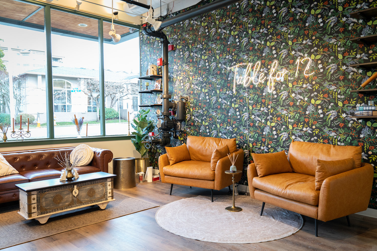 About Us – Table For 12